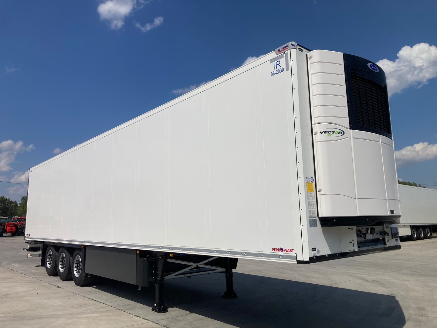 Schmitz Cargobull Nowa chłodnia Schmitz Doppelstock z Carrier Vector 1550, 2024r - Gratka.pl